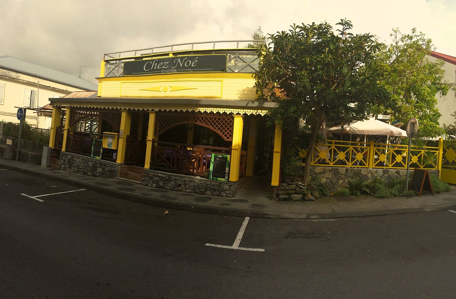 Restaurant Chez Noé au centre du village de Cilaos - La Réunion
